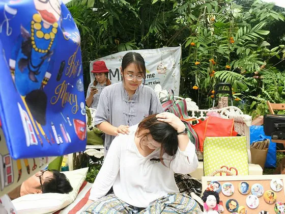 งาน little tree market (นครปฐม)