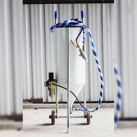 เครื่องพ่นทรายกลางแจ้งระบบแรงดูด(Dry Suction Blast Pot-Eco)