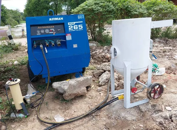 บริการ ให้เช่าเครื่องพ่นทรายกลางแจ้ง ( Blasting Machine for Rent)