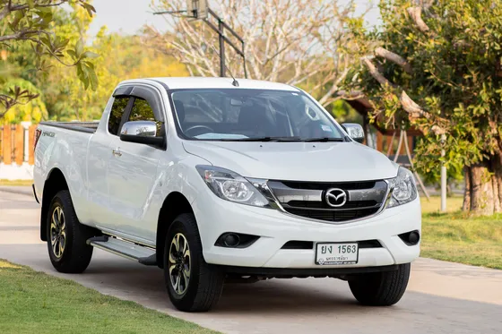 Mazda BT-50 PRO FREESTYLE CAB 2.2 HI-RACER MT สีขาว ปี2561 (LCY00659)