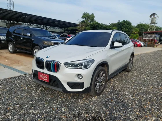 BMW X-1 2019