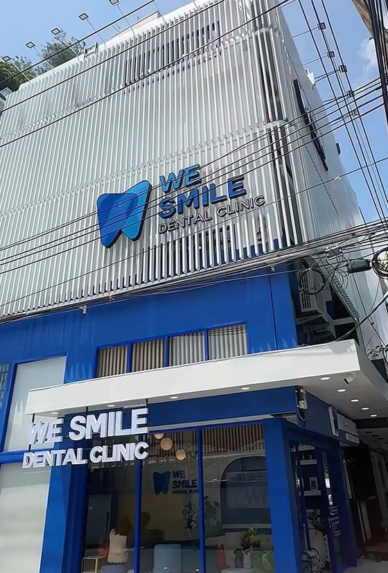 WE SMILE