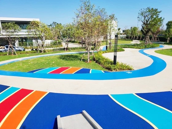 ROAD LINE PAINT BIKE LANE