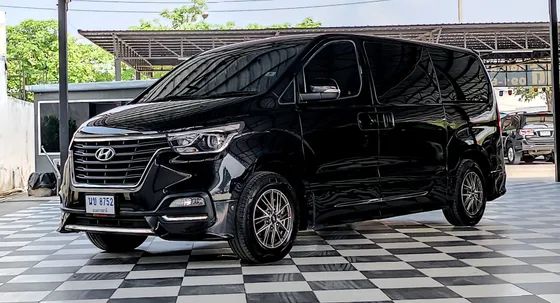 🚩Hyundai H1 2.5 Elite NS AT ปี 2022🚩 MPV 11 ที่นั่ง VIP 8752